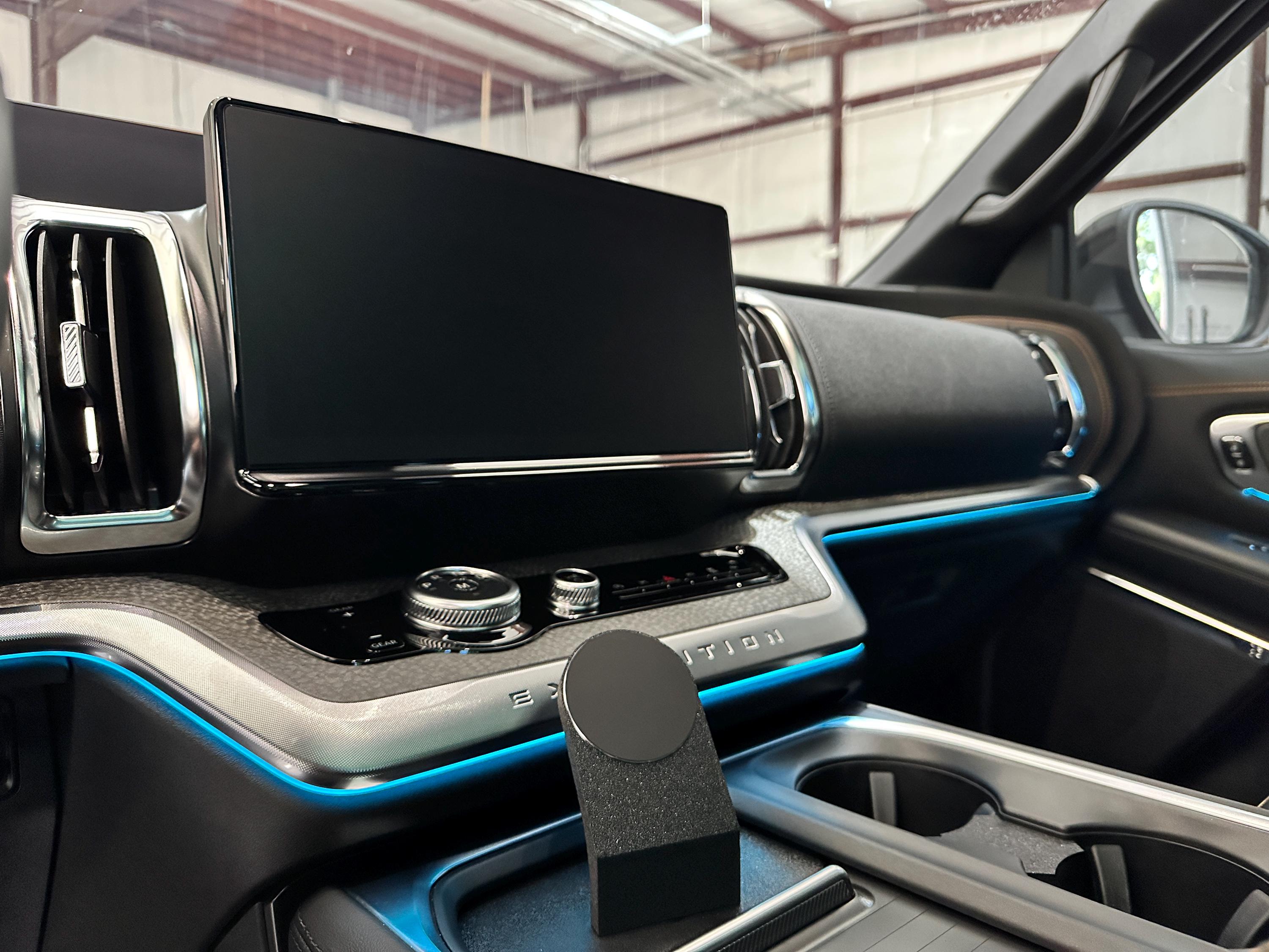 2025 Ford Expedition | 13.2" Main Infotainment & 24" Cluster | Matte ...