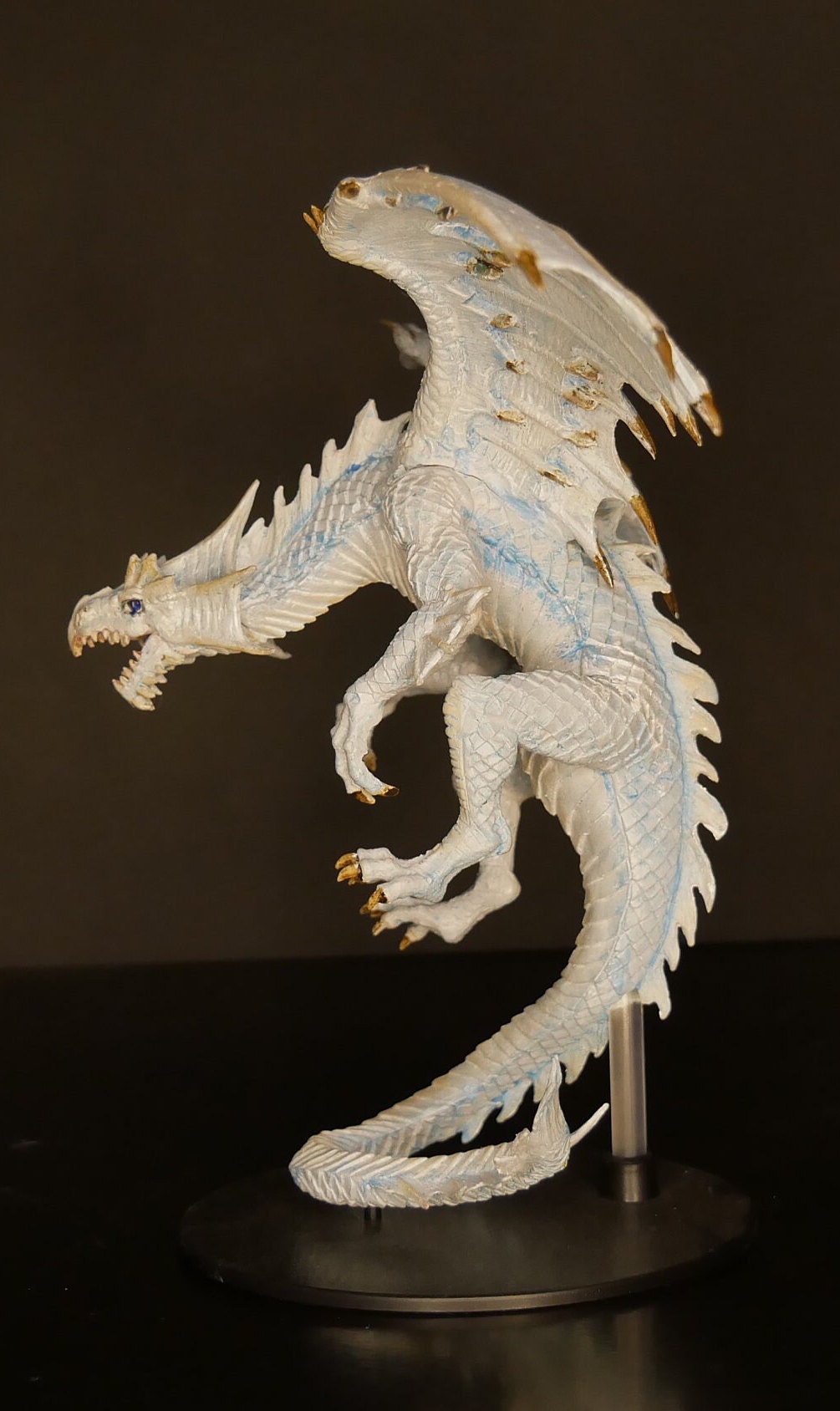 Custom painted Gargantuan White Dragon miniature | TTRPG | RPG | DND ...