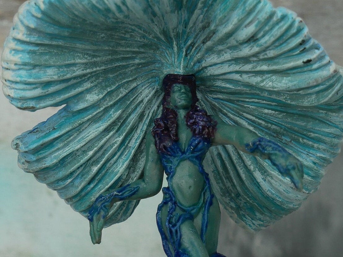 Hand-painted mysterious Myconid Queen miniature | TTRPG | Mini | DND ...