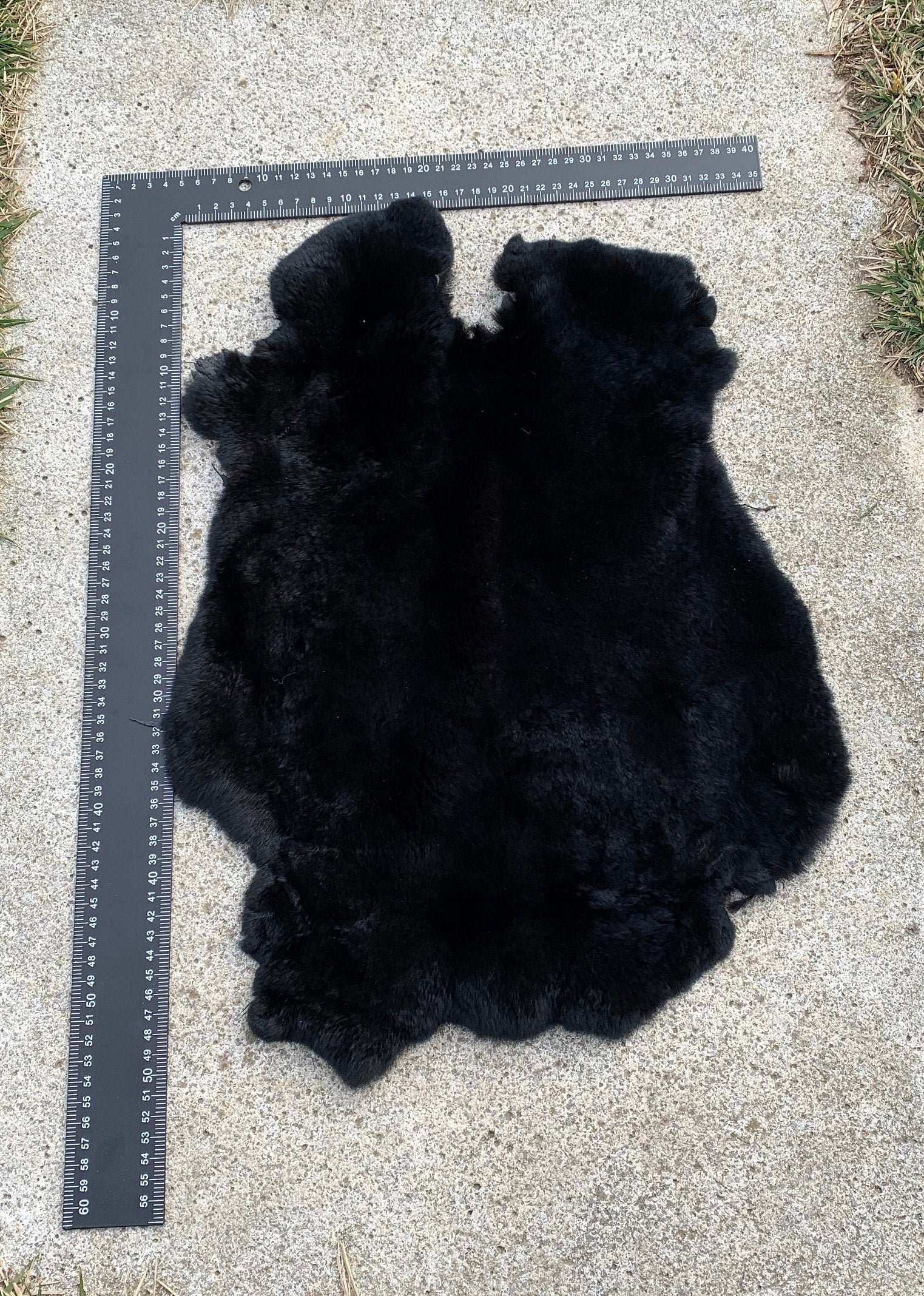 Black Rabbit Fur Pelt Very Soft Fur and Large Size Rabbit Fur ...