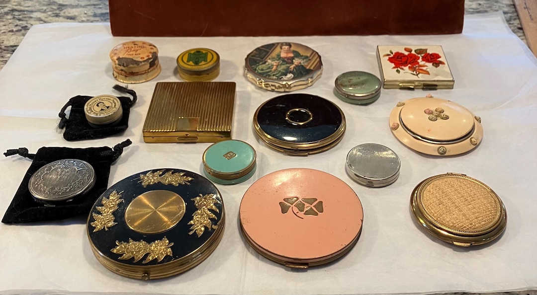 Vintage Powder Compacts From Various Estates- Unique Styles, Rouge, - Etsy