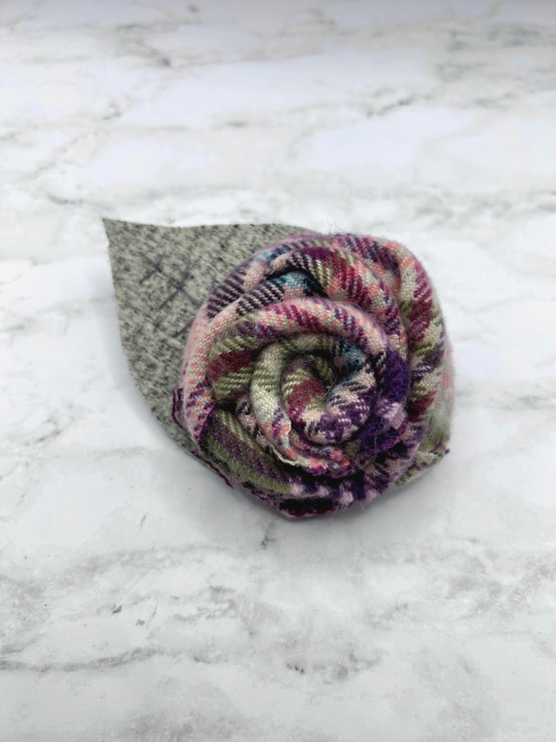 Wool / Flannel Rose Brooch, Handmade Floral Pin - Etsy