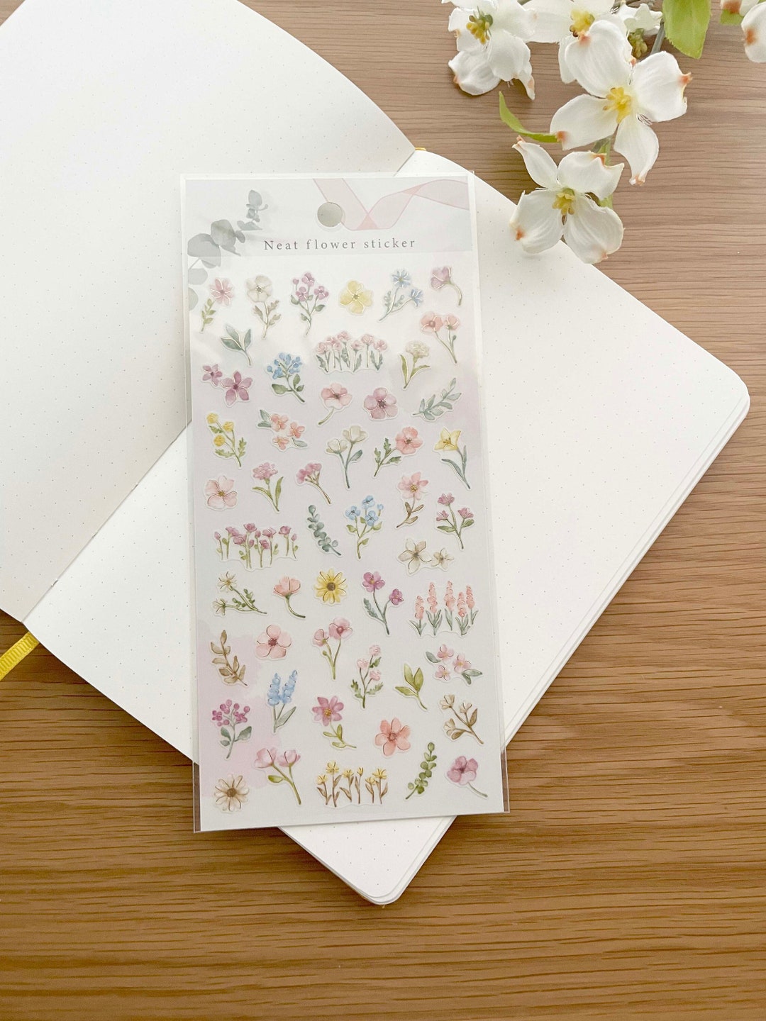 Semi-transparent Sticker With Gold Foil - Neat Flower - Petal Pink ...