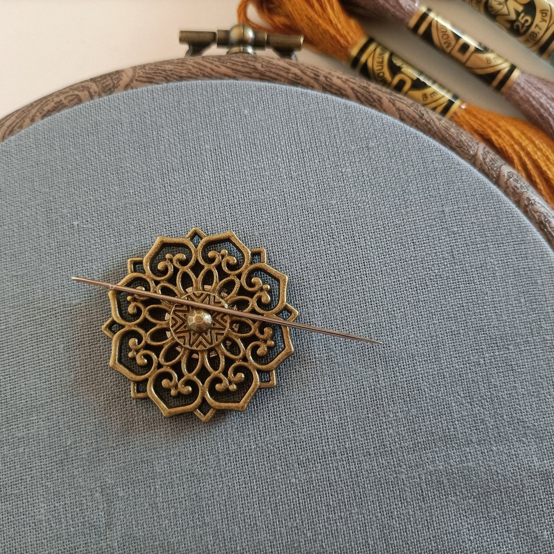 Bronze Round Needle Minder, Needle Magnet for Embroidery and Cross ...