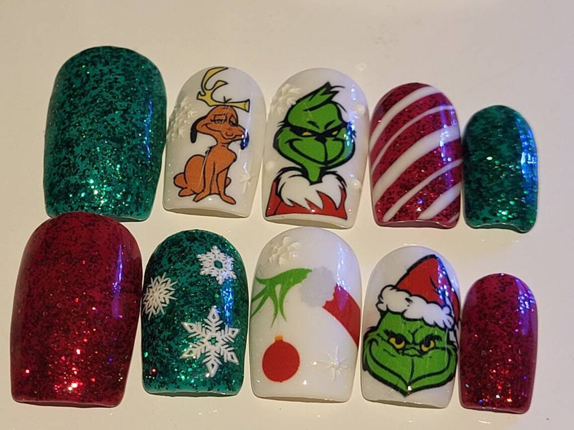 Grinch Christmas Nails - Etsy