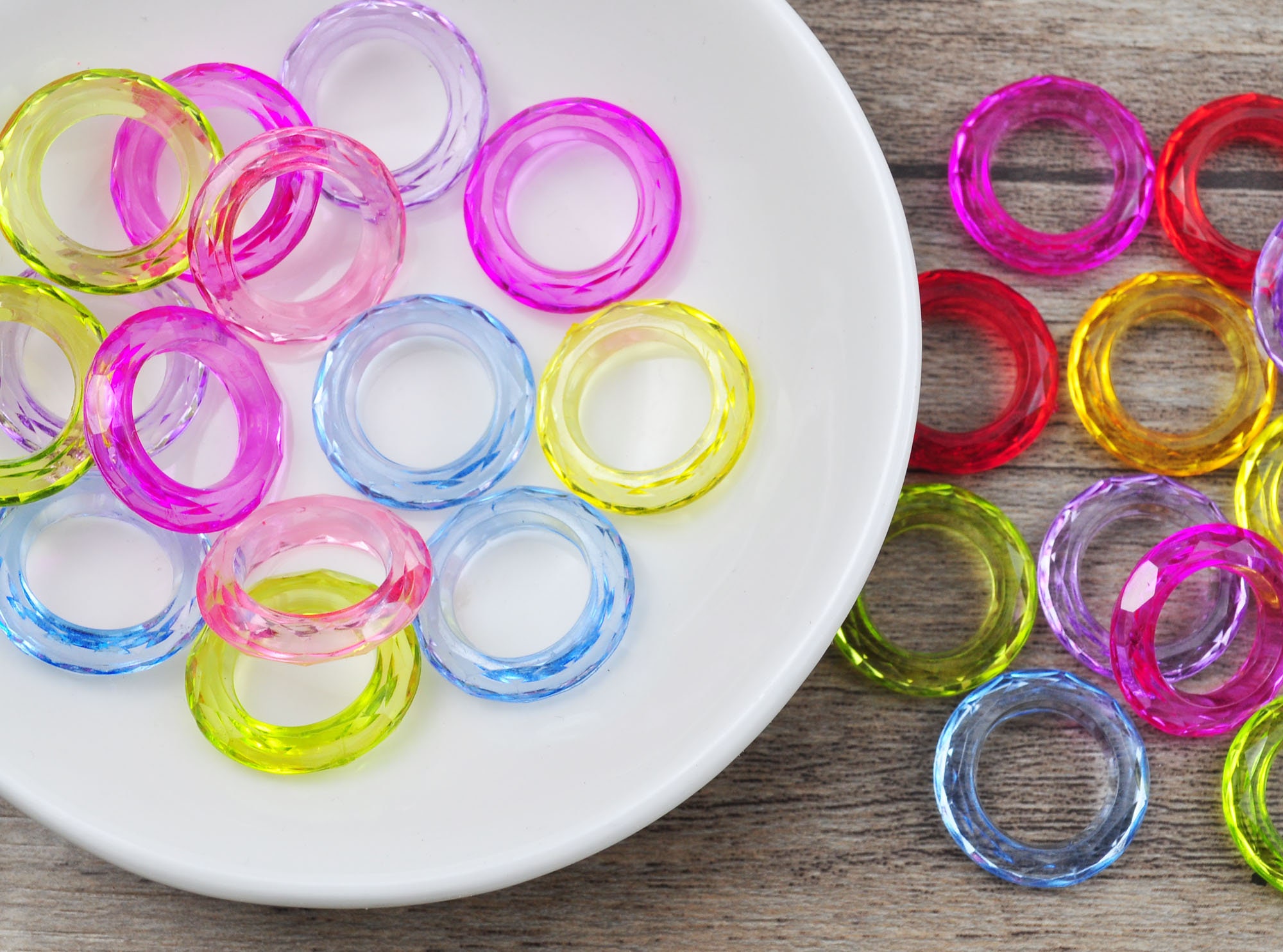80pcs/ Pack 20mm Ring Beads,colorful Transparent Acrylic Ring，plastic ...