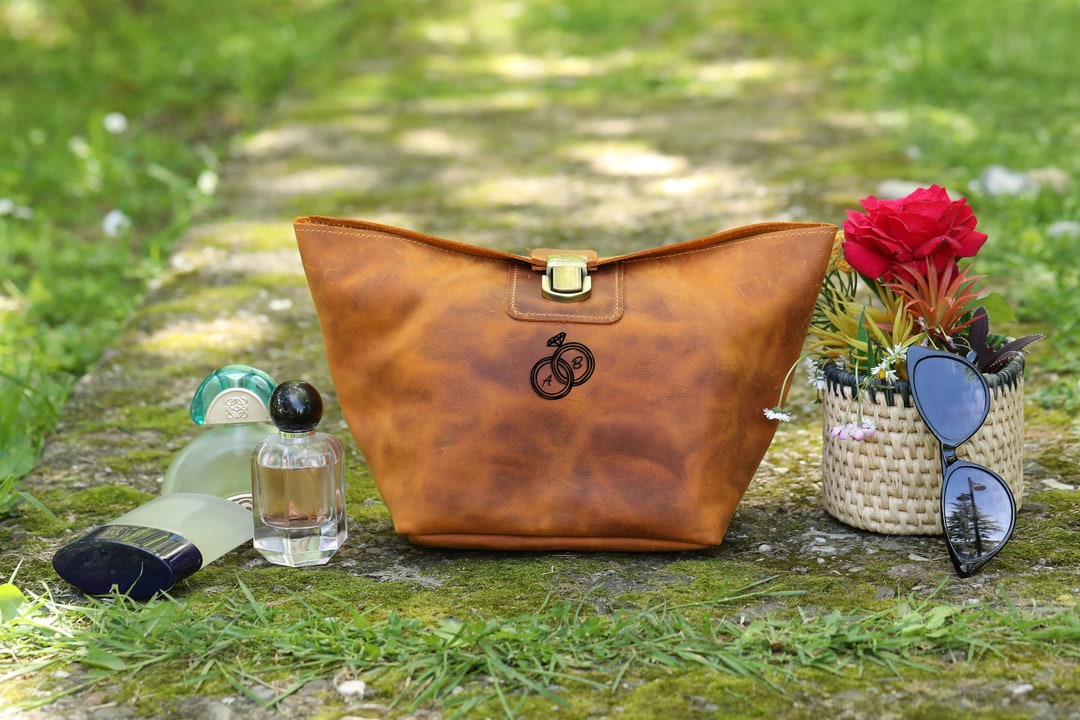 Personalized Makeup Bag, Women Dopp Kit, Jewelry Organizer Leather Bag ...