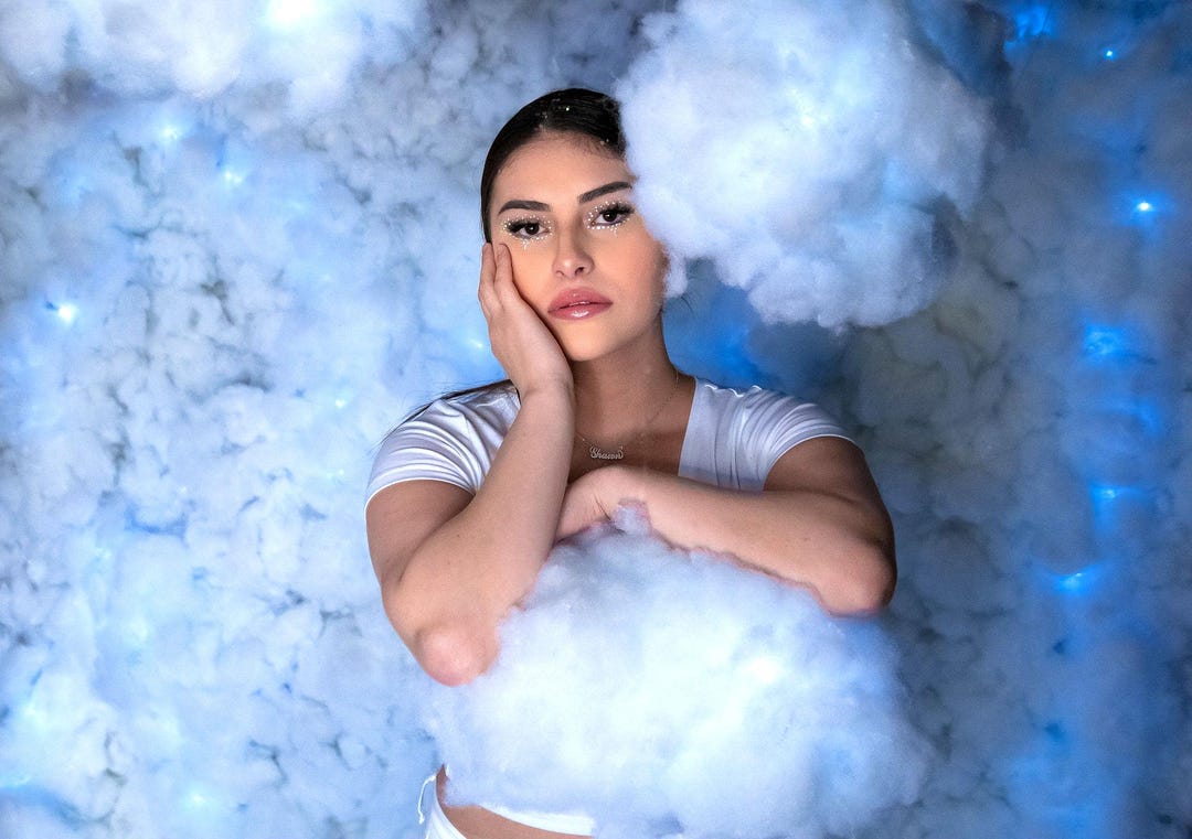 Hanging Cloud Lamp, LED Dream Light, Floating Light up Raincloud ...