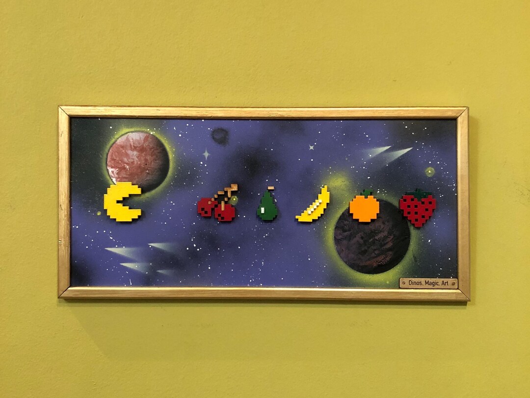 Pacman in Space, Pac-man Ghost Retro Wall, 80's Arcade Game, Atari ...