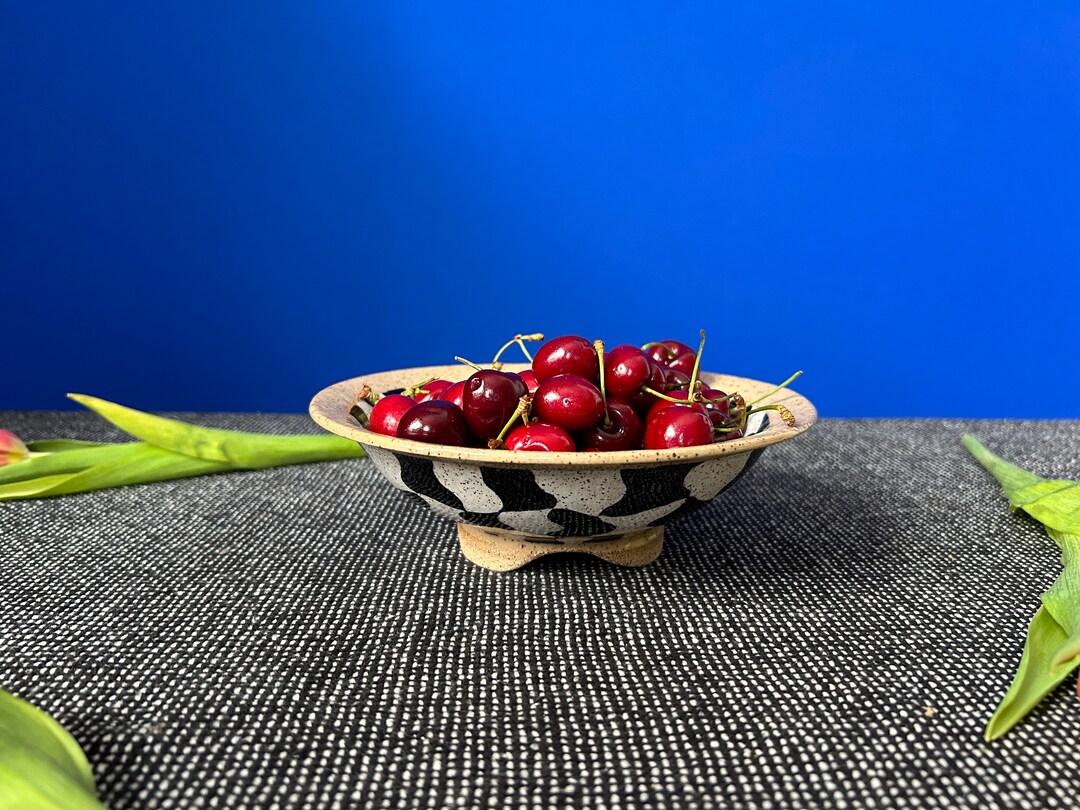 Dancing Checkers Bowl - Etsy