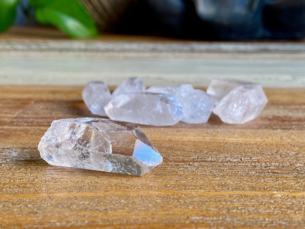 Bulk 30 Pcs Clear Quartz Natural Point | Small Natural Quartz Points ...