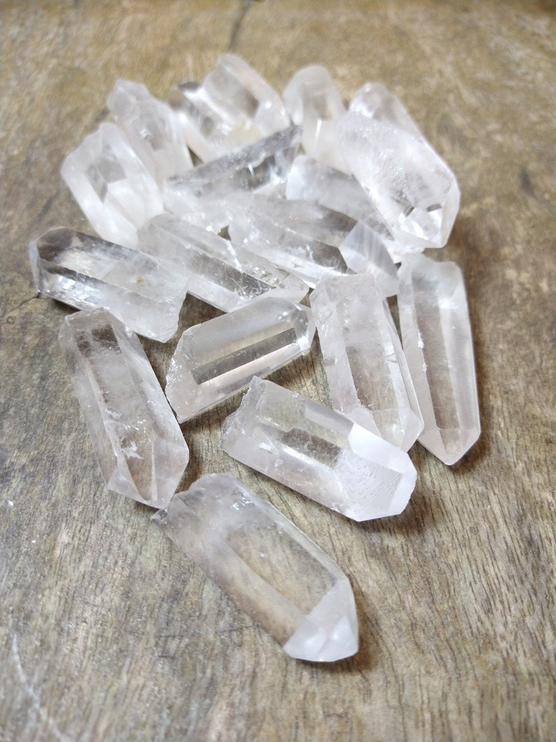 Bulk 30 Pcs Clear Quartz Natural Point | Small Natural Quartz Points ...