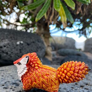 Foxy Figurine Resin Fox Figurine Relaxing Rabbit Home Decor Gift for ...