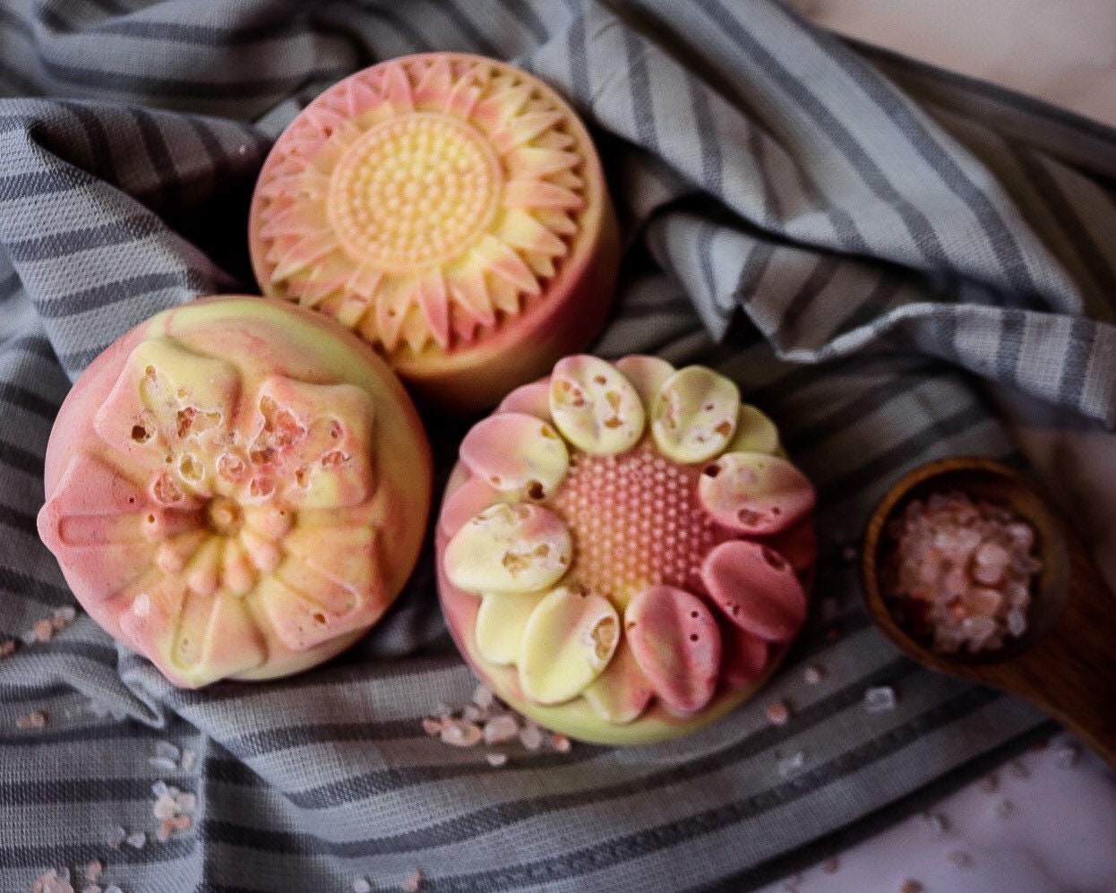 Himalayan salt soap - handmade cold-pressed vegan natural soap - with ...