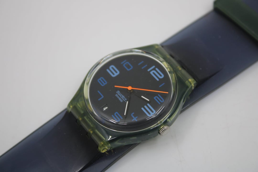 2001 Vintage Gents Swatch, 'the 6 Moons', GN408, NEW and UNWORN ...