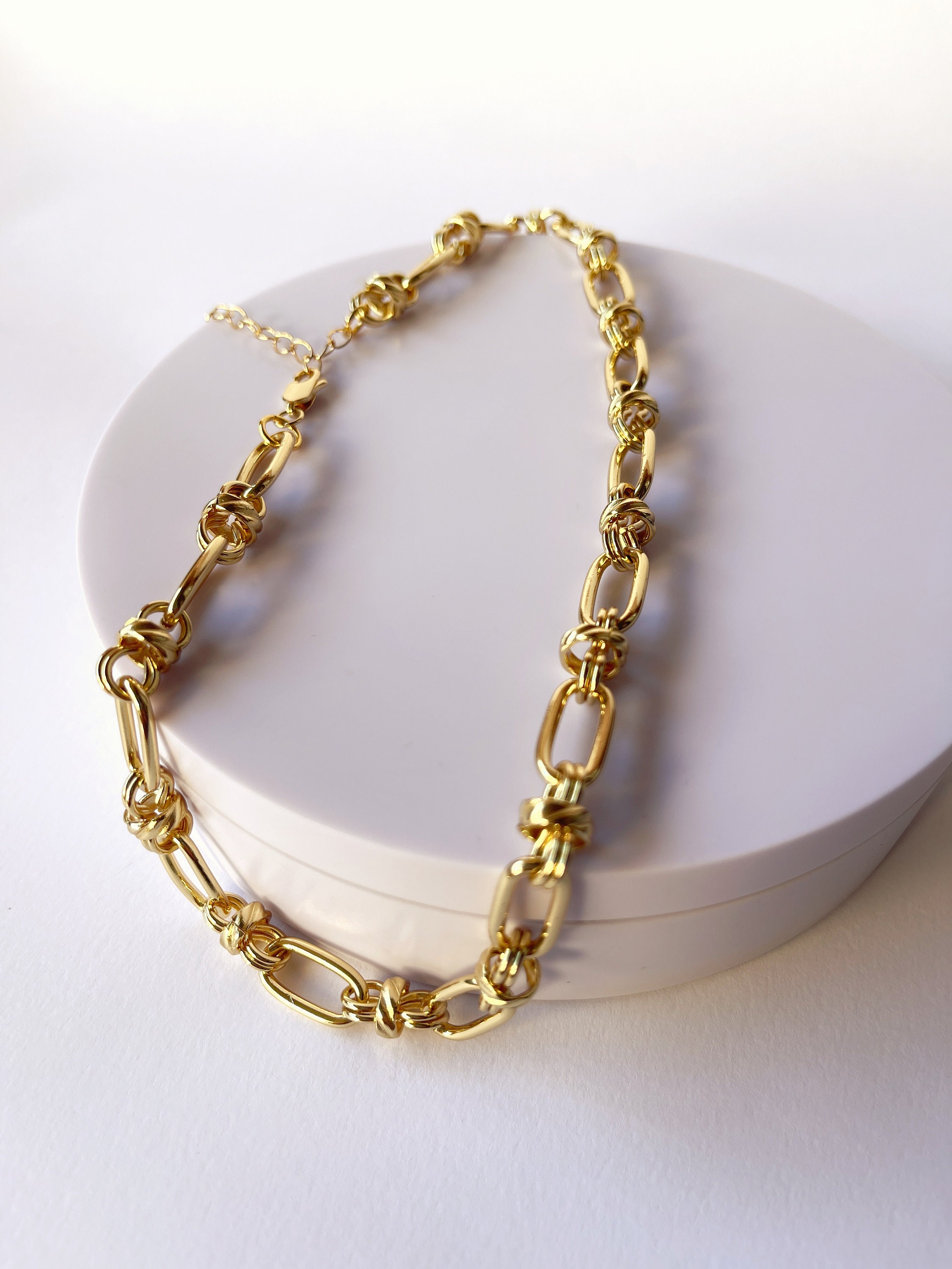 Rempli d'or 18 carats • Élégante grosse chaîne d'agrafes • Collier à ...