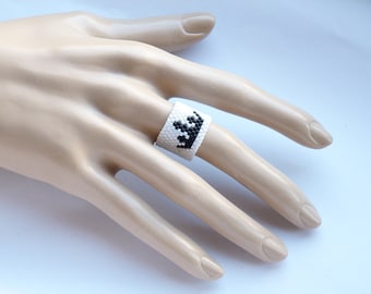 My Queen Ring - Etsy