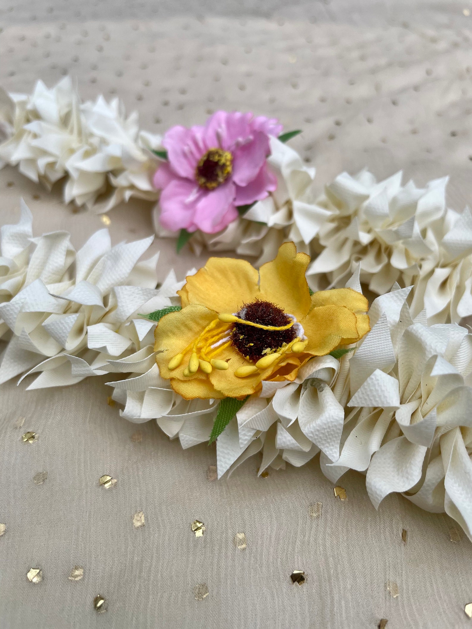 Gajray gajre mehndi decor flower jewelry floral mehndi | Etsy