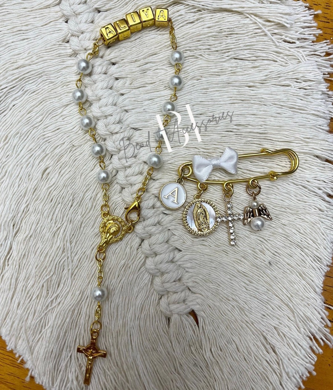 Personalized Mini Pearl Rosary & Pin Keepsake: Baptism Gift Set - Etsy