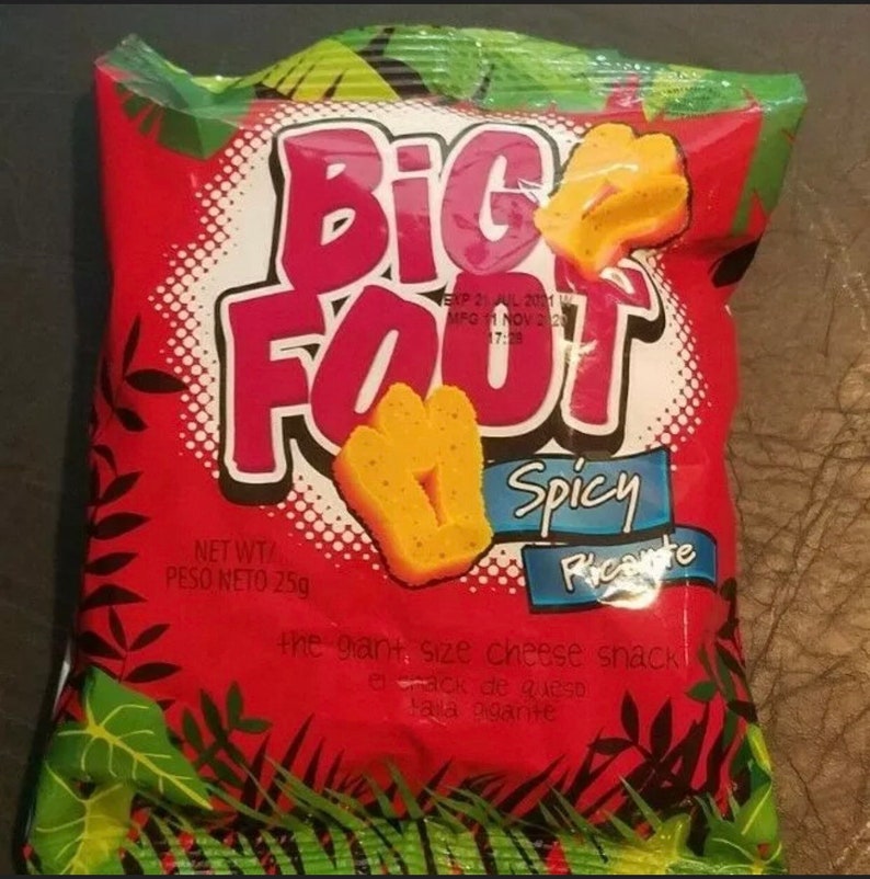 Jamaican Holiday Snacks Big Foot Snack- Original and Spicy Picante 25g ...