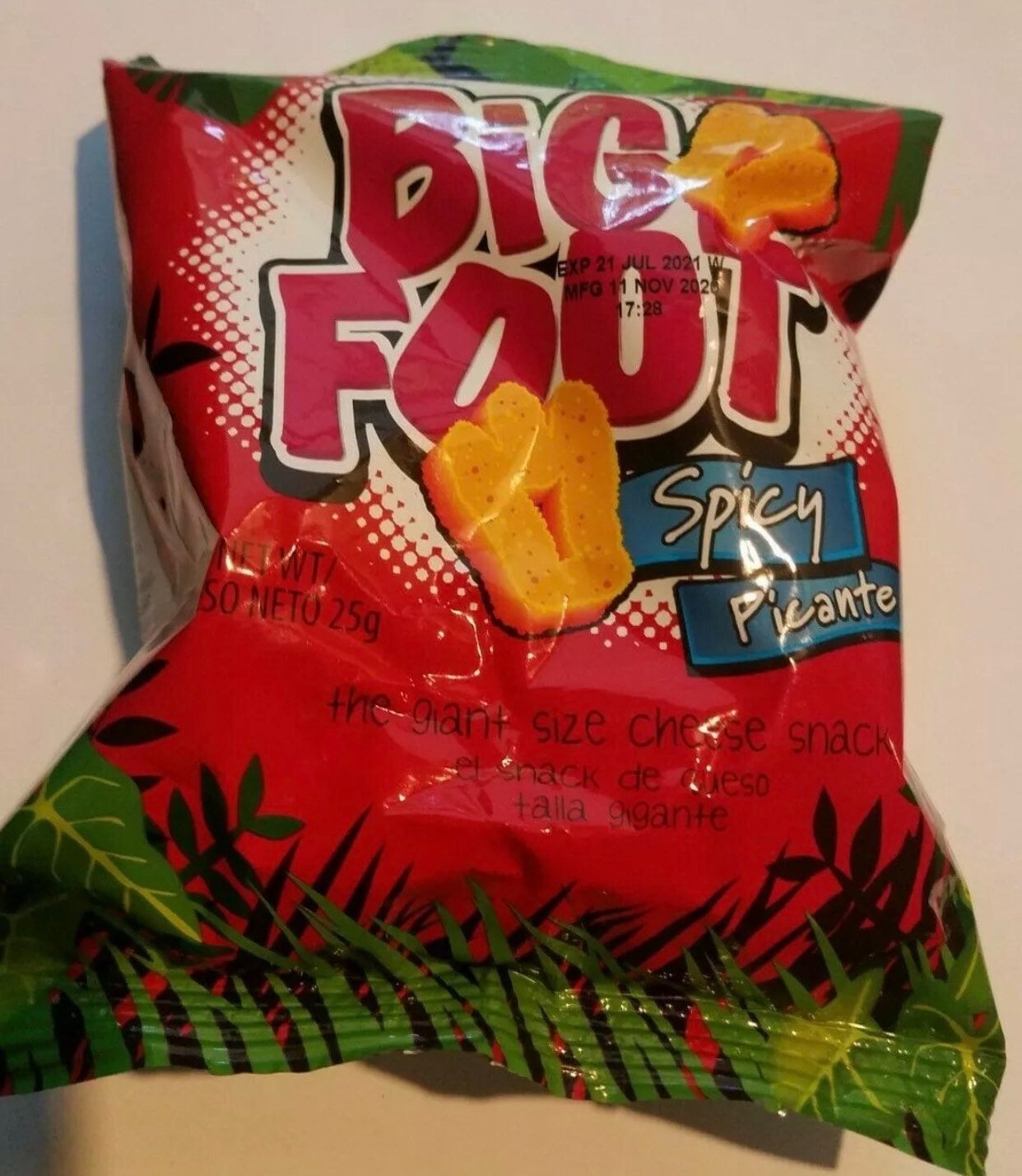 Jamaican Holiday Snacks Big Foot Snack- Original and Spicy Picante 25g ...
