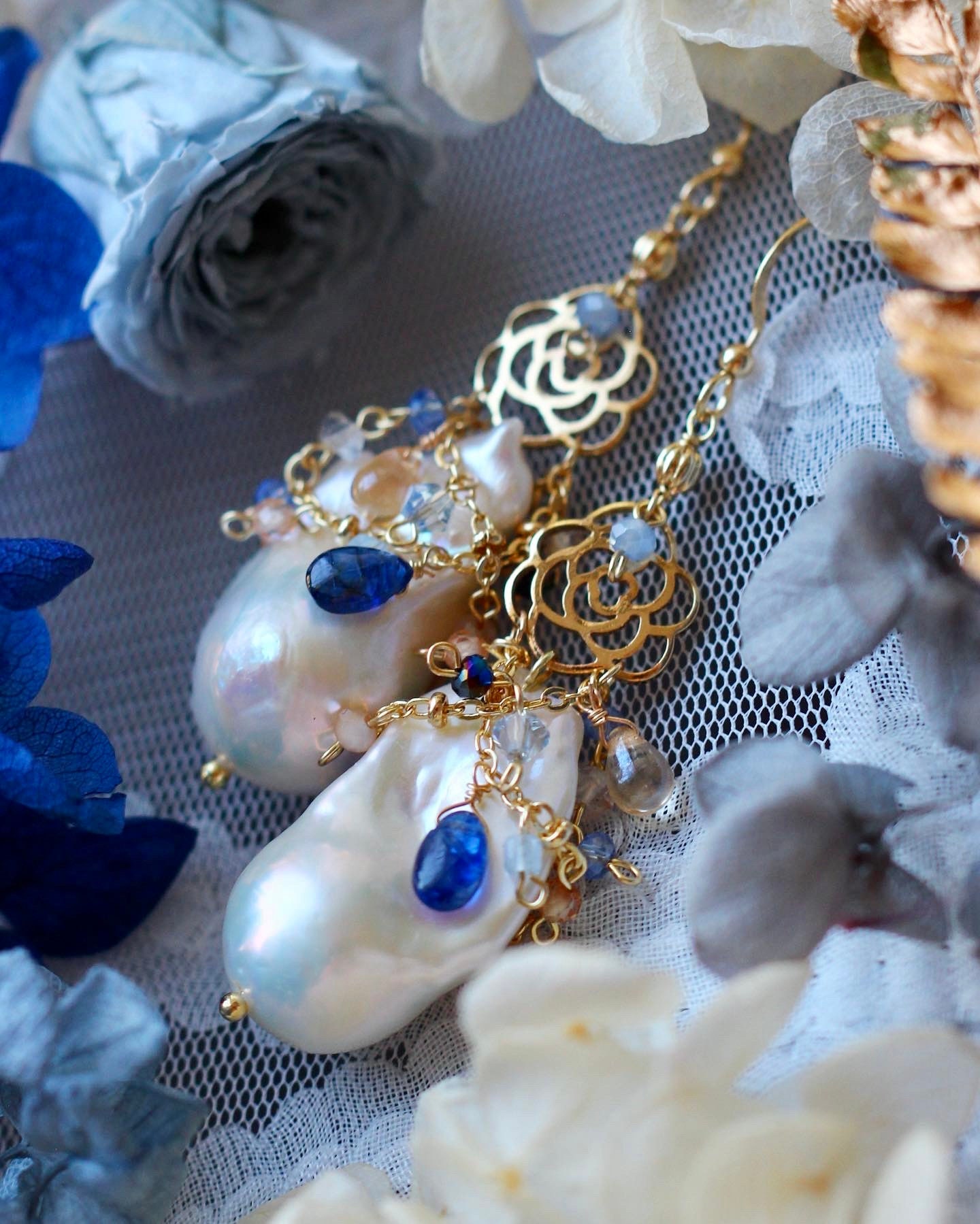 Mermaid Tail Baroque Pearl / Kyanite / Rose Charm Jewelry Set // 14K ...