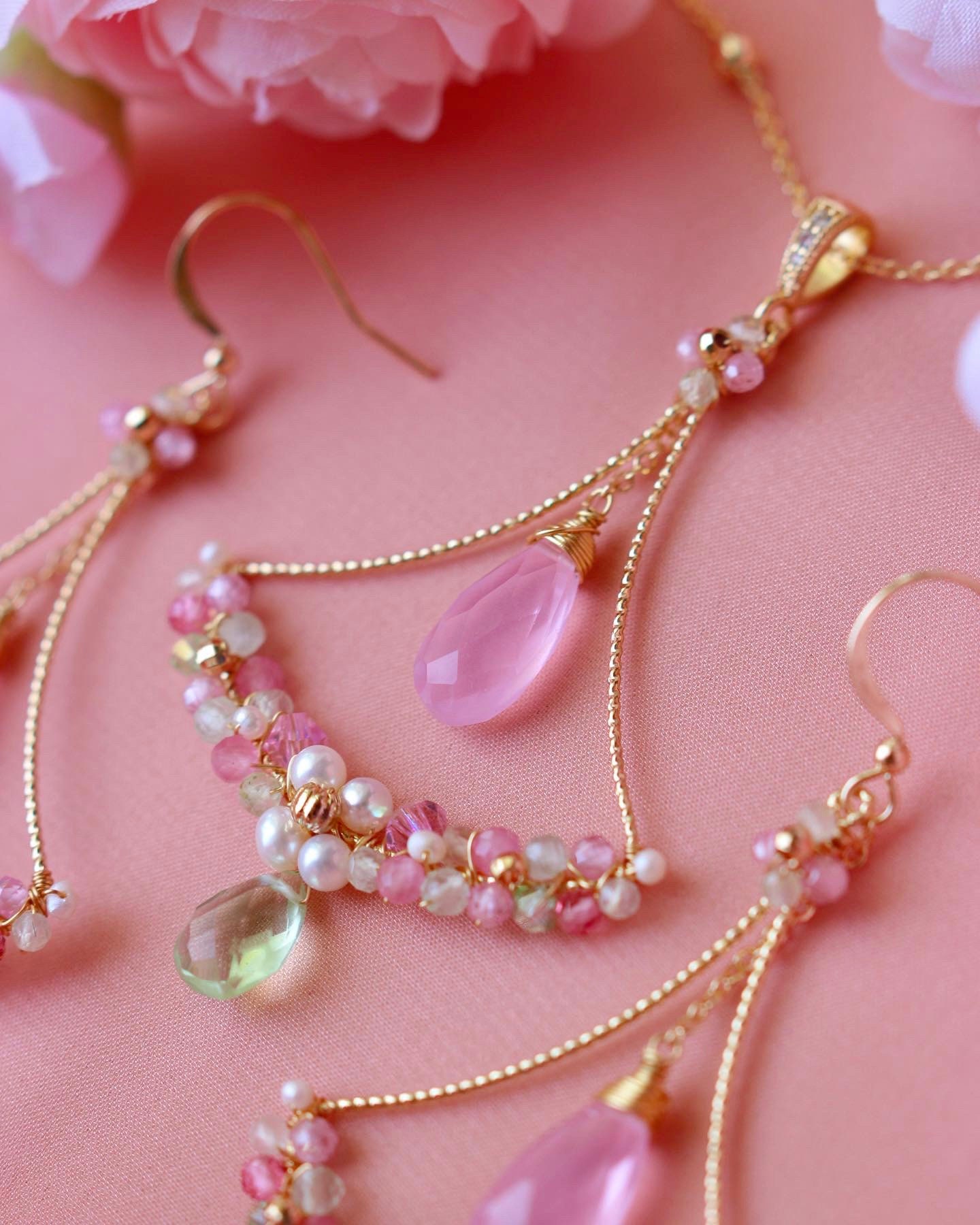 Rose / Prehnite Quartz / Freshwater Pearl Floral Themed Jewelry Set ...