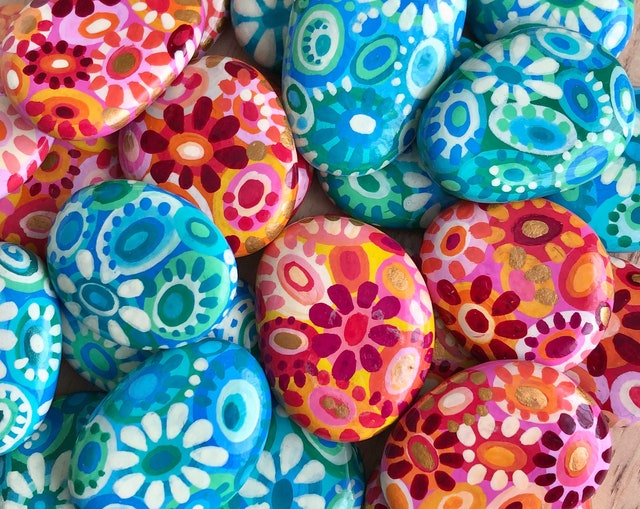 ScribblyStones - Etsy