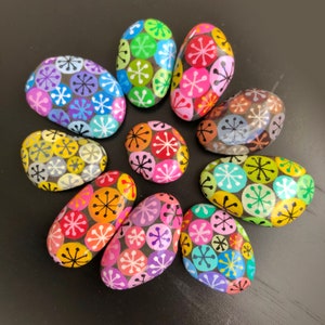 10 Small Colorful Starburst Hand-painted Stones Kindness - Etsy