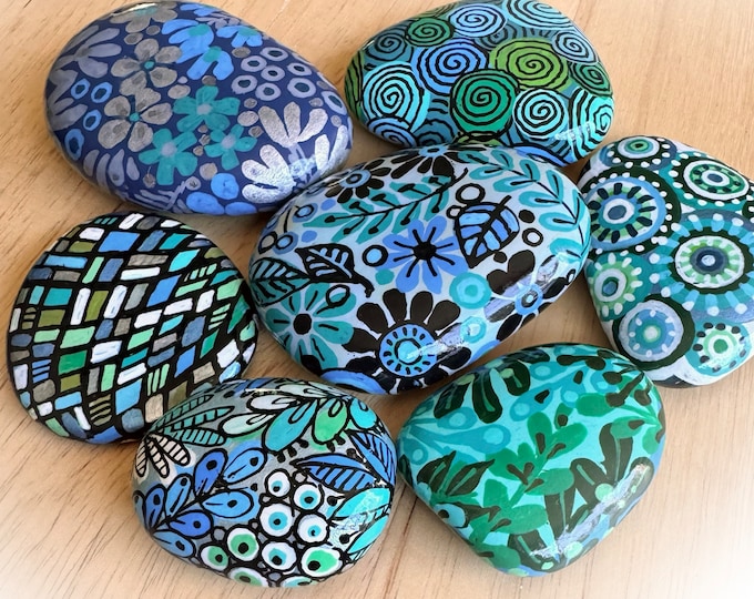 Set of 7 Pretty Painted Stones Kindness Rocks - Etsy