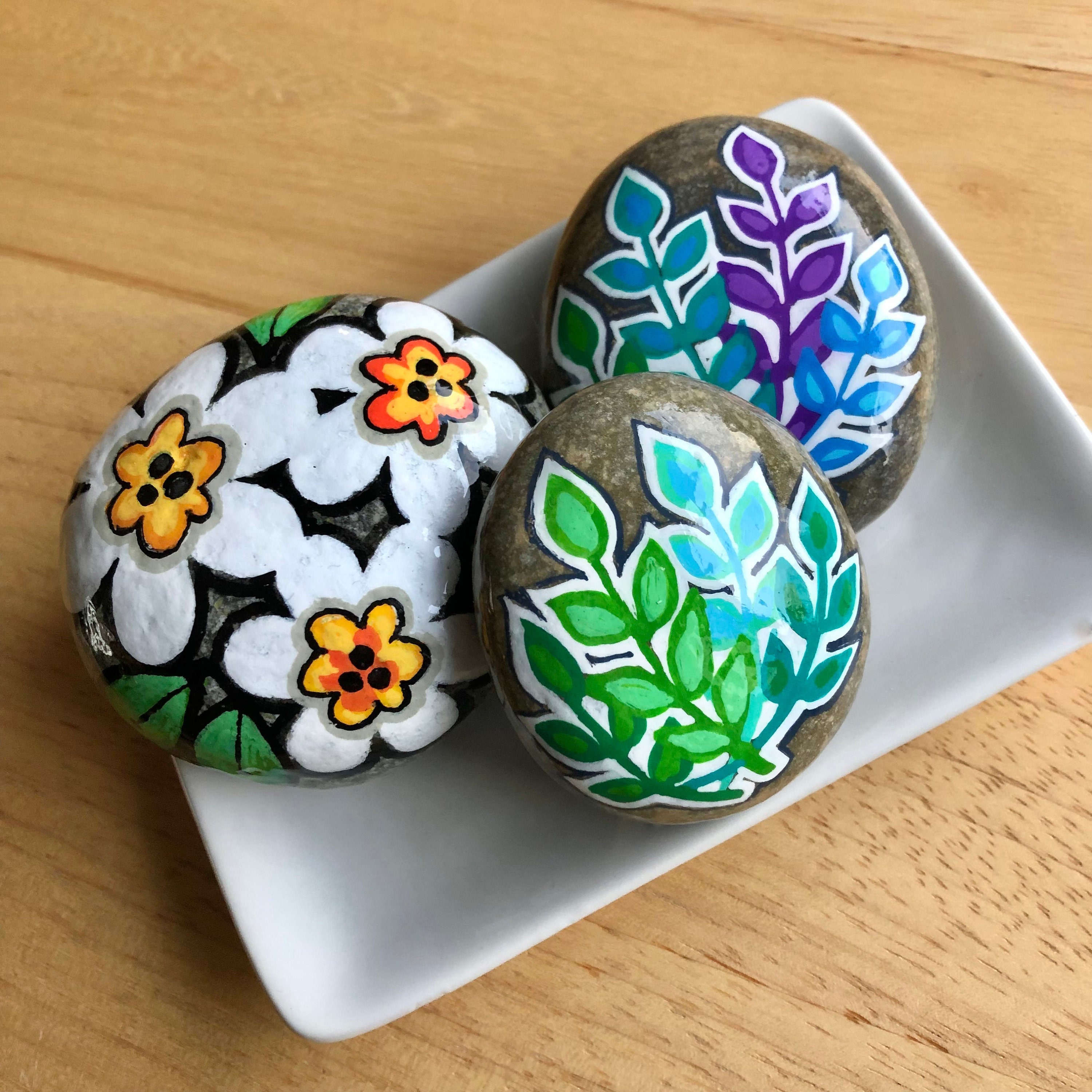 Set of 3 Painted Stones Kindness Rocks - Etsy