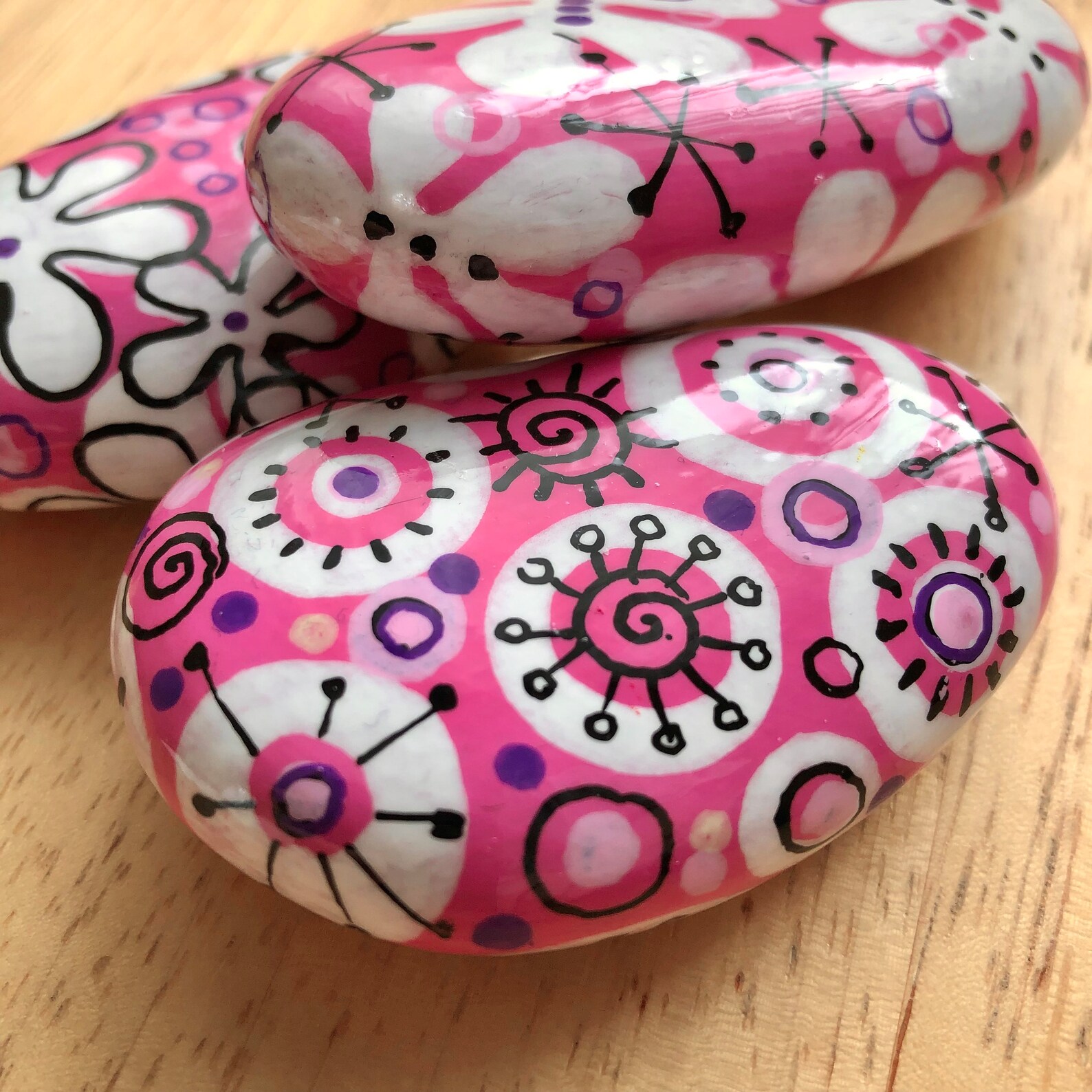 Set of 3 Hand-painted Stones Pretty Pink Kindness Rocks - Etsy