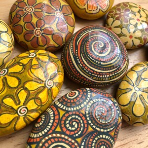 Sets of 3 Beautiful Hand-painted Earth-toned Stones · Kindness Rocks ...