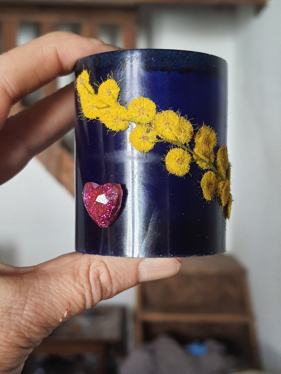 Epoxy Resin Vase With Dried Flowers and a Heart in Epoxy Resin - Etsy