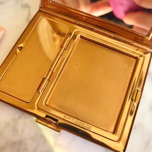 ELGIN AMERICAN COMPACT, Vintage Black and Gold Compact, Rouge and ...