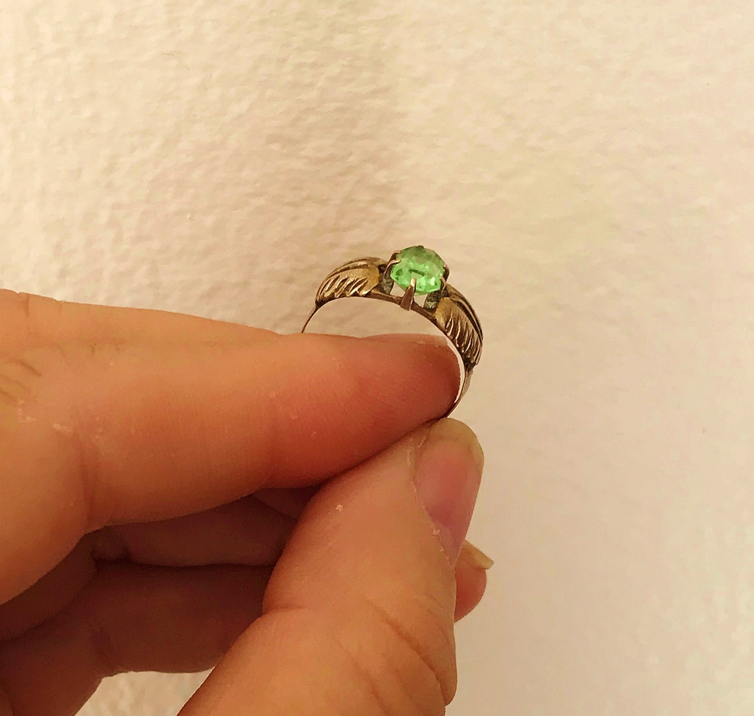 10k GOLD GREEN Stone RING, 2 Leaves, Antique Victorian Ring, Emerald ...
