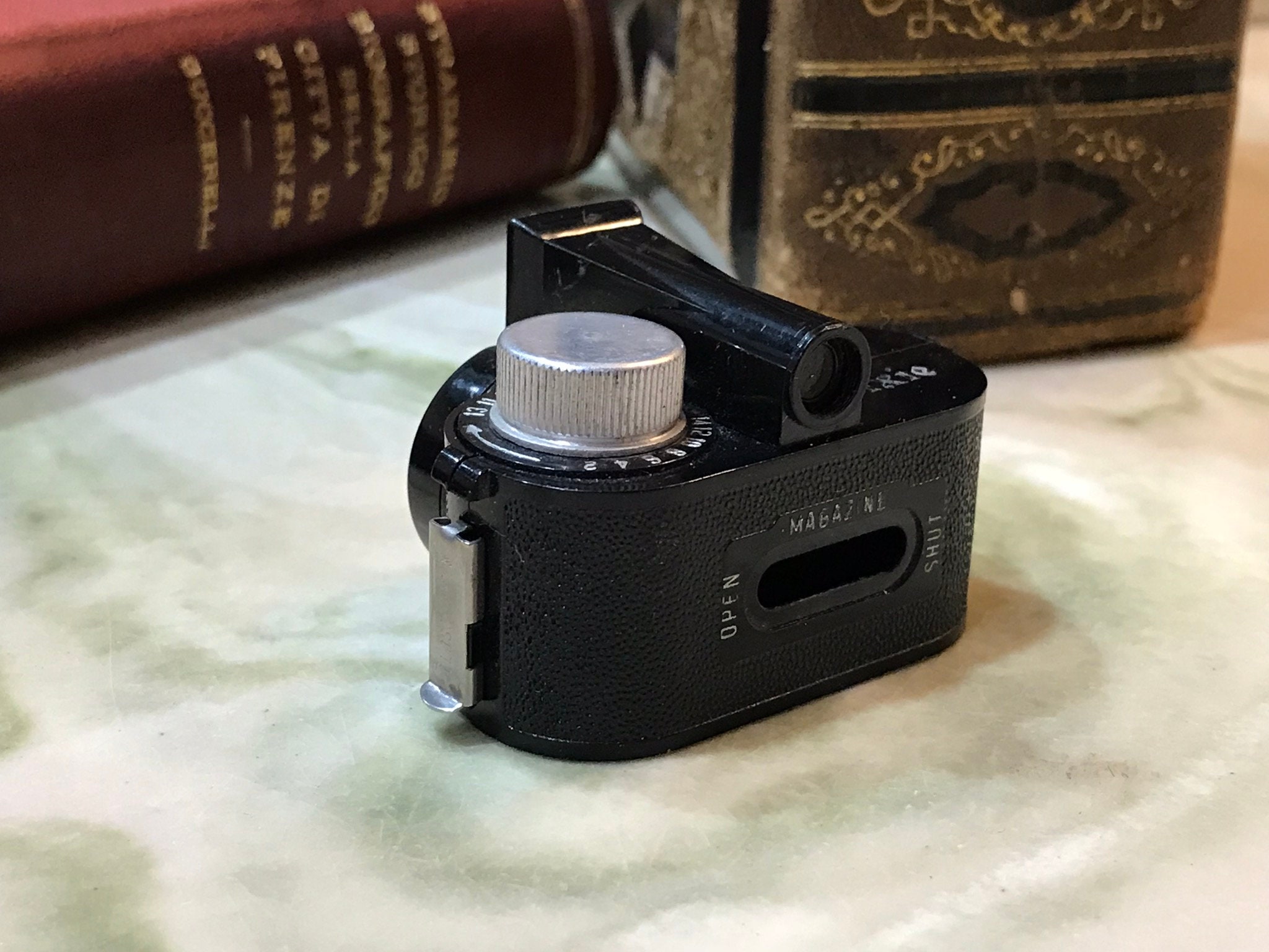 Miniature Spy Camera, PIXIE WHITTAKER Micro Subminiature 16 CAMERA ...