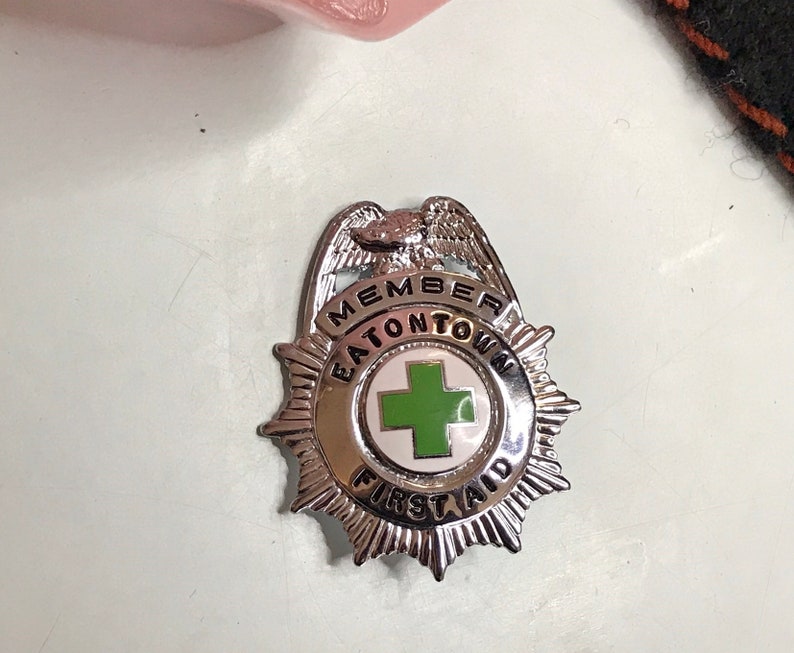 GREEN CROSS 1st Aid BADGE, Member Eatontown N.J. First Aid, Medical ...