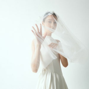 Short Wedding Veil With Flower / Custom Veil / 3D Flower White Veil ...