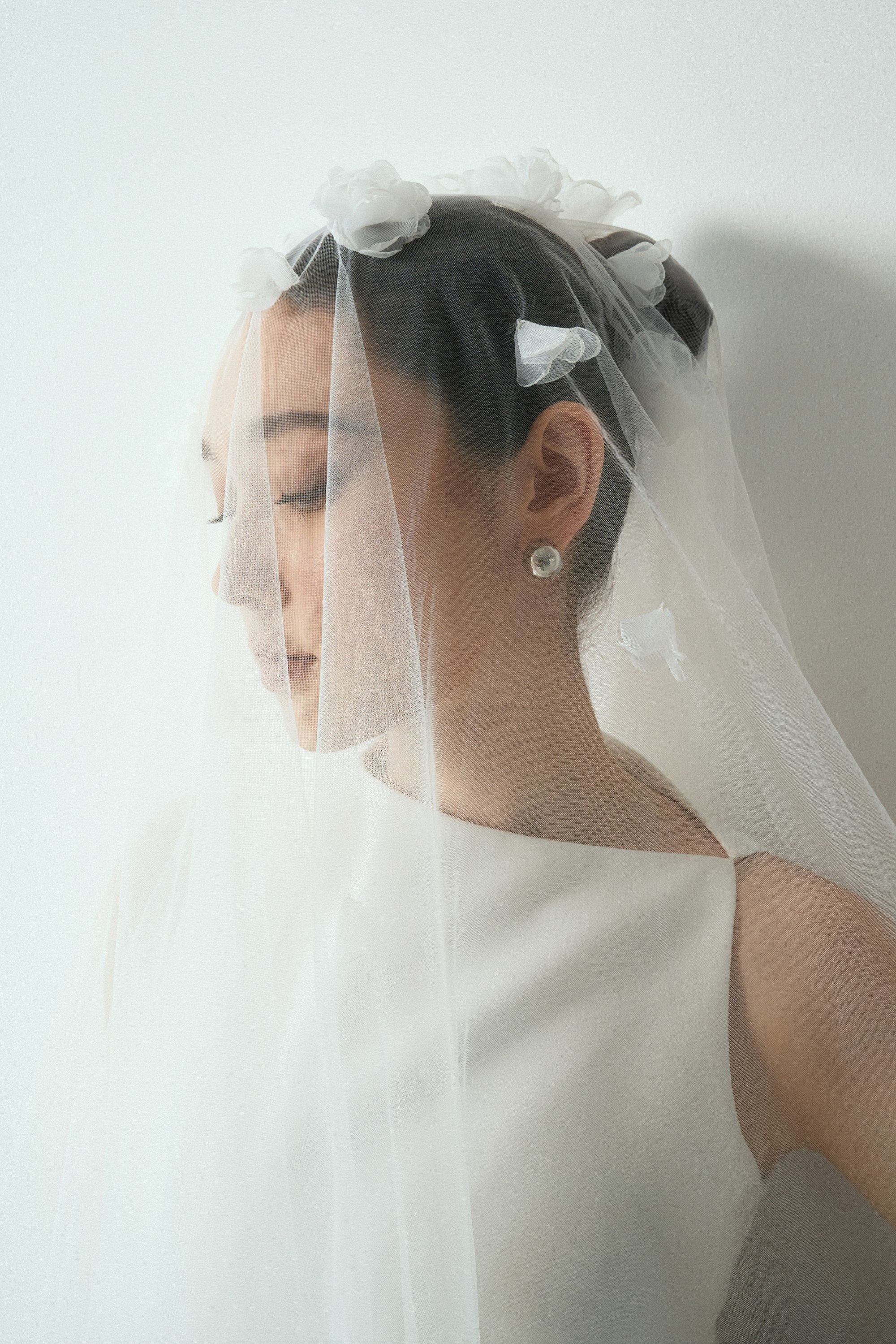 Short Wedding Veil With Flower / Custom Veil / 3D Flower White - Etsy