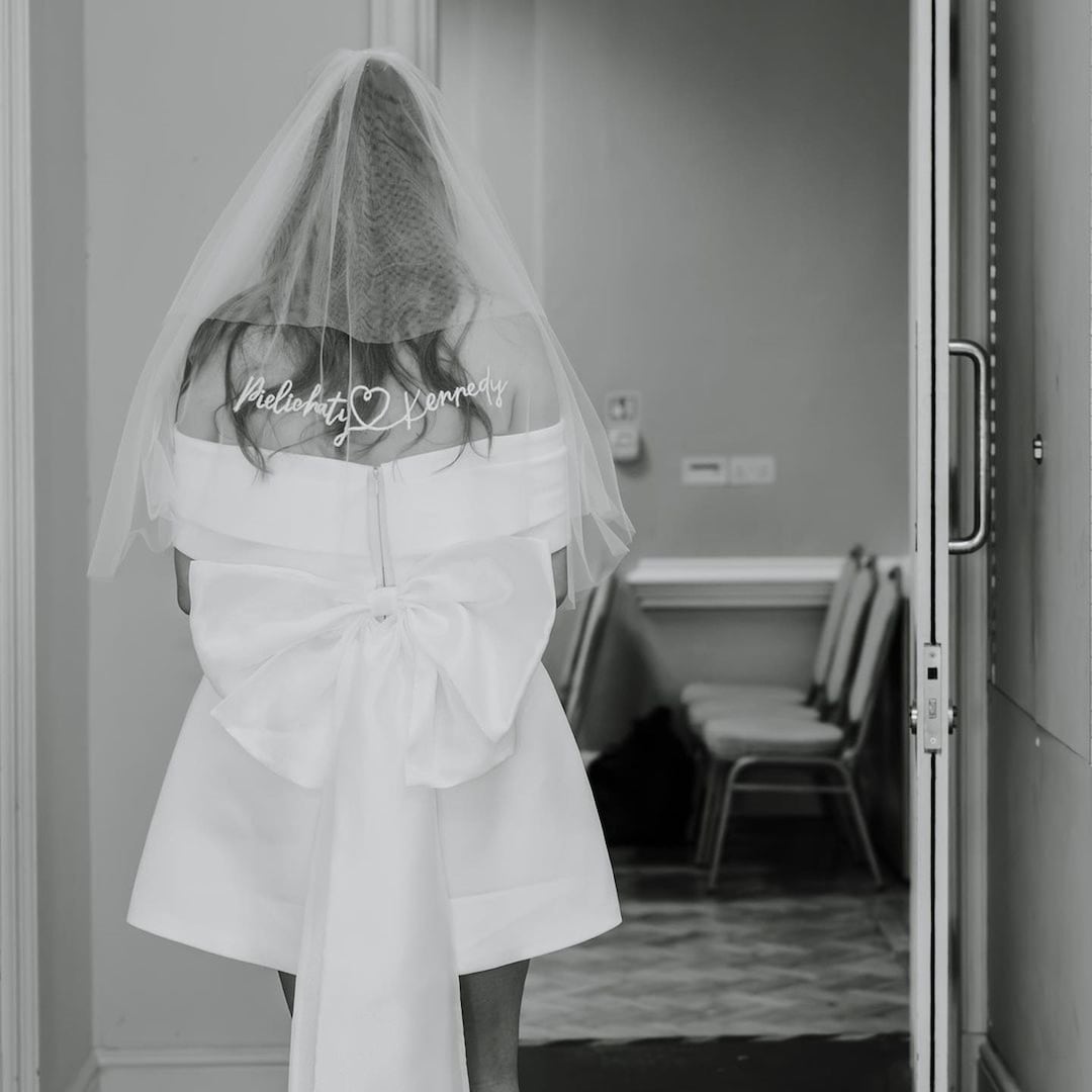 Short Personalized Wedding Veil With Custom Embroidered Names | Bridal ...