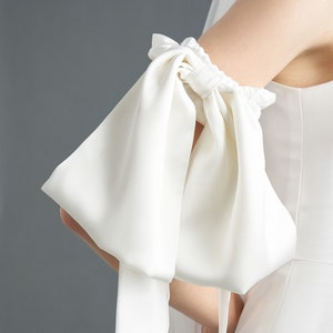 Bow Bridal Arm Accessories / Wedding Armband / White Silk Bow Armband ...