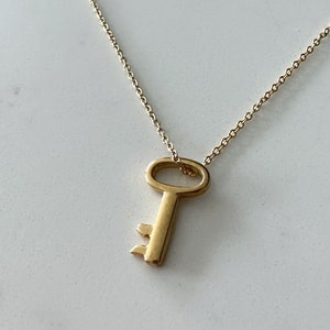 Lock and Key Pendant Necklace Set | Matching Necklace Key and Padlock ...