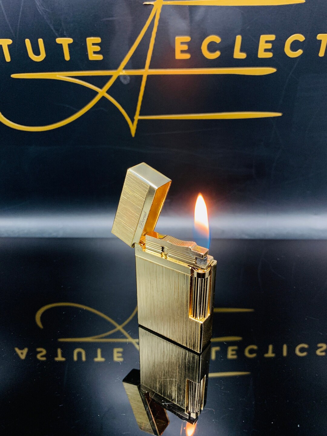 Classy Gold Lighter, Refillable Flip Top With Side Grind Flint, Cool ...