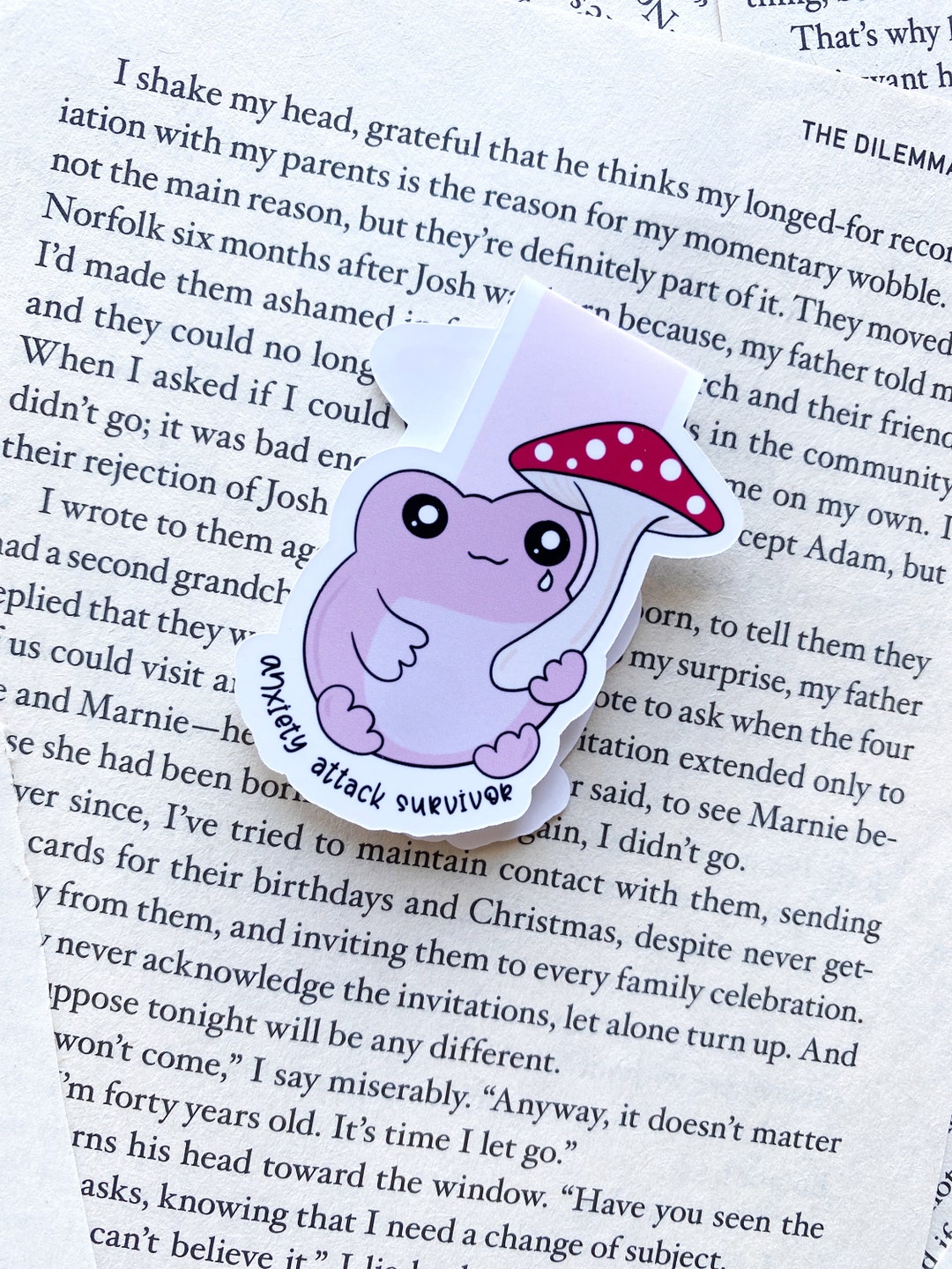 Cute Frog Magnetic Bookmark | Gifts for Readers - Etsy