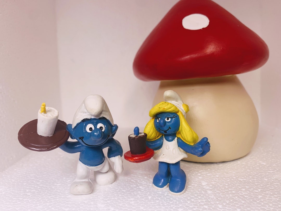 Smurfs Collection Set of 2 Vintage Pre-owned Smurf Figures 20162 Waiter ...