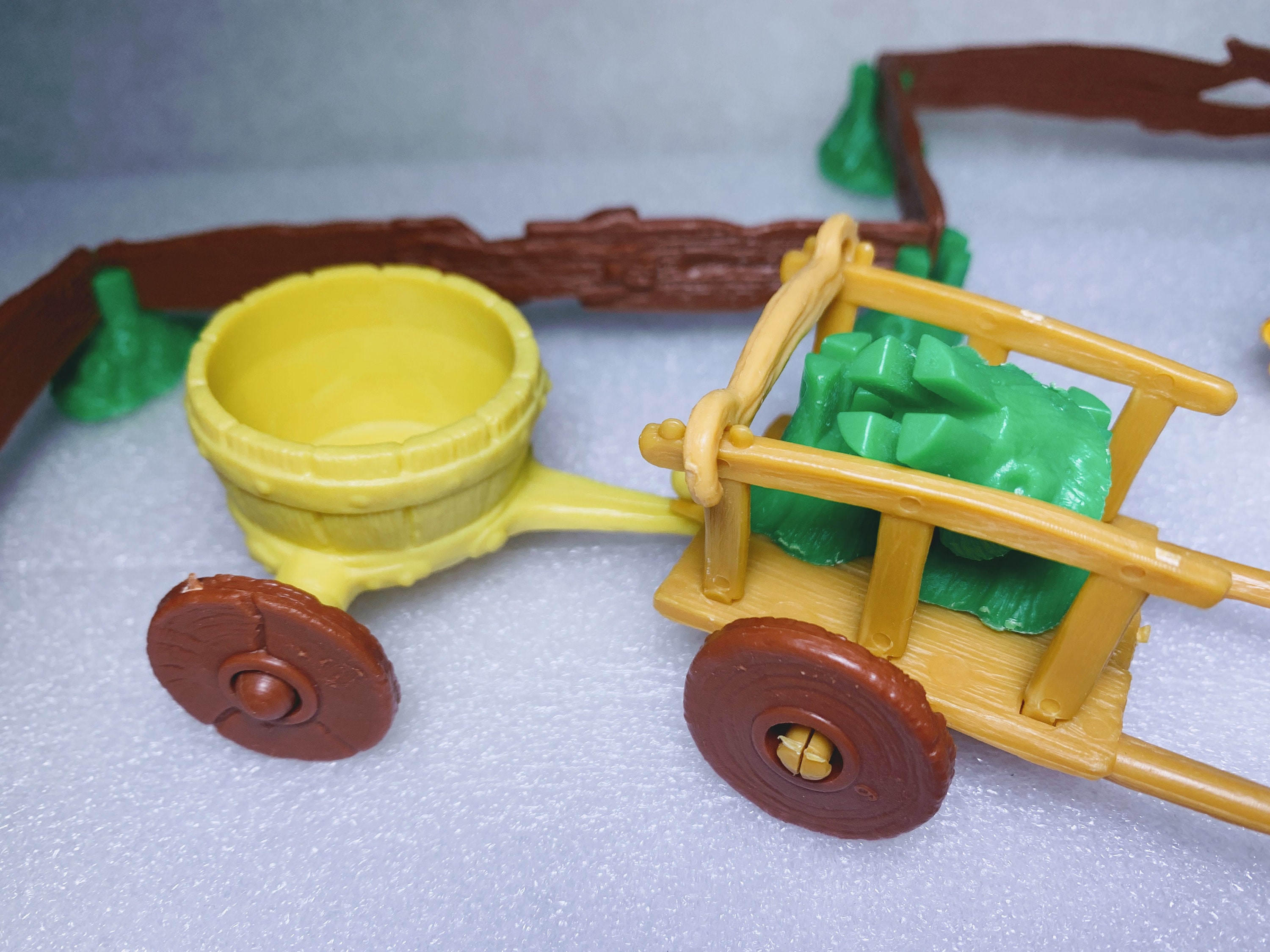 Smurfs Playset-02 Mix of Vintage Smurf Playset Series Snail & Cart ...