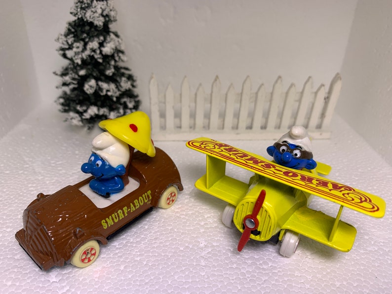 Set of 2 Vintage1982 ERTL Smurf Car Figures Redwood Smurf-about & Aero ...