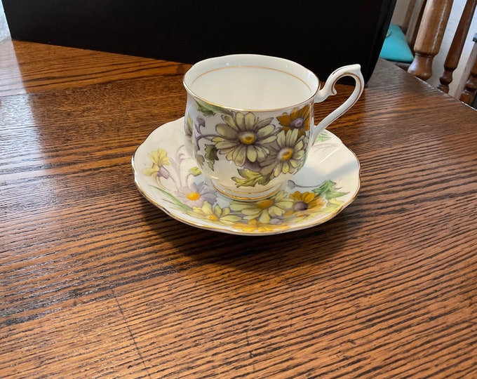 Royal Albert Flower of the Month Series Daisy Bone China Cup and Saucer ...