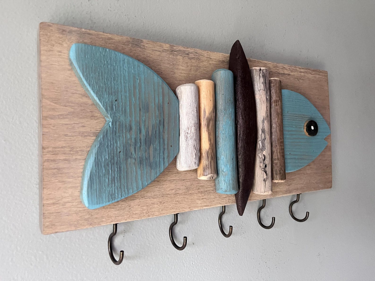 Driftwood Fish Key Holder: Coastal Entryway Organizer - Etsy